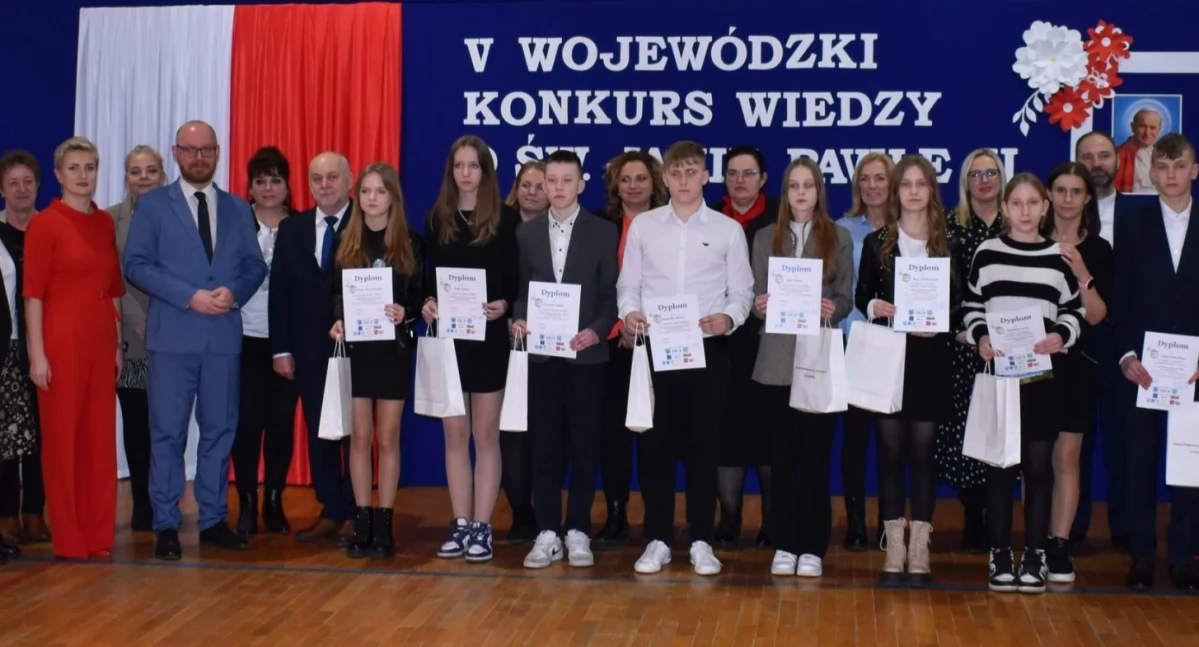 V Wojewódzki Konkurs Wiedzy o św. Janie Pawle II w Gowidlinie ...