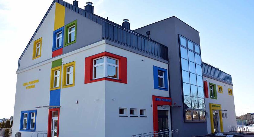 Tuchom. Dokonano odbioru nowo wybudowanej szkoły podstawowej