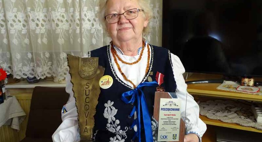 Żukowska hafciarka otrzymała medal Zasłużony Kulturze „Gloria Artis ...